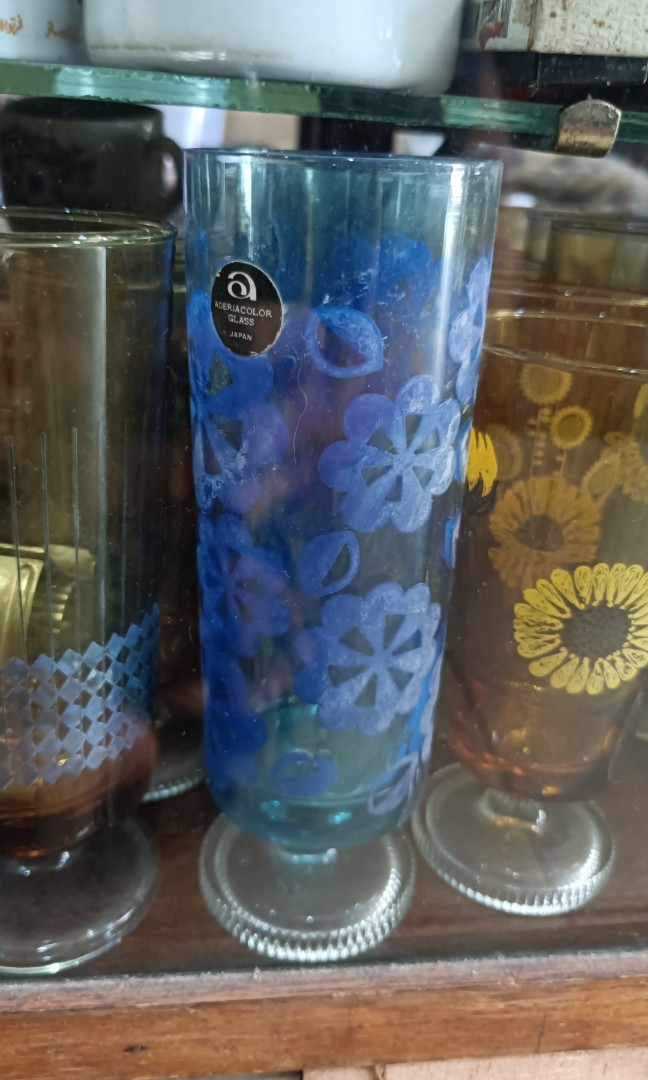 Gelas berkaki vintage, Furniture & Home Living, Home Decor, Vases & Decorative Bowls on Carousell