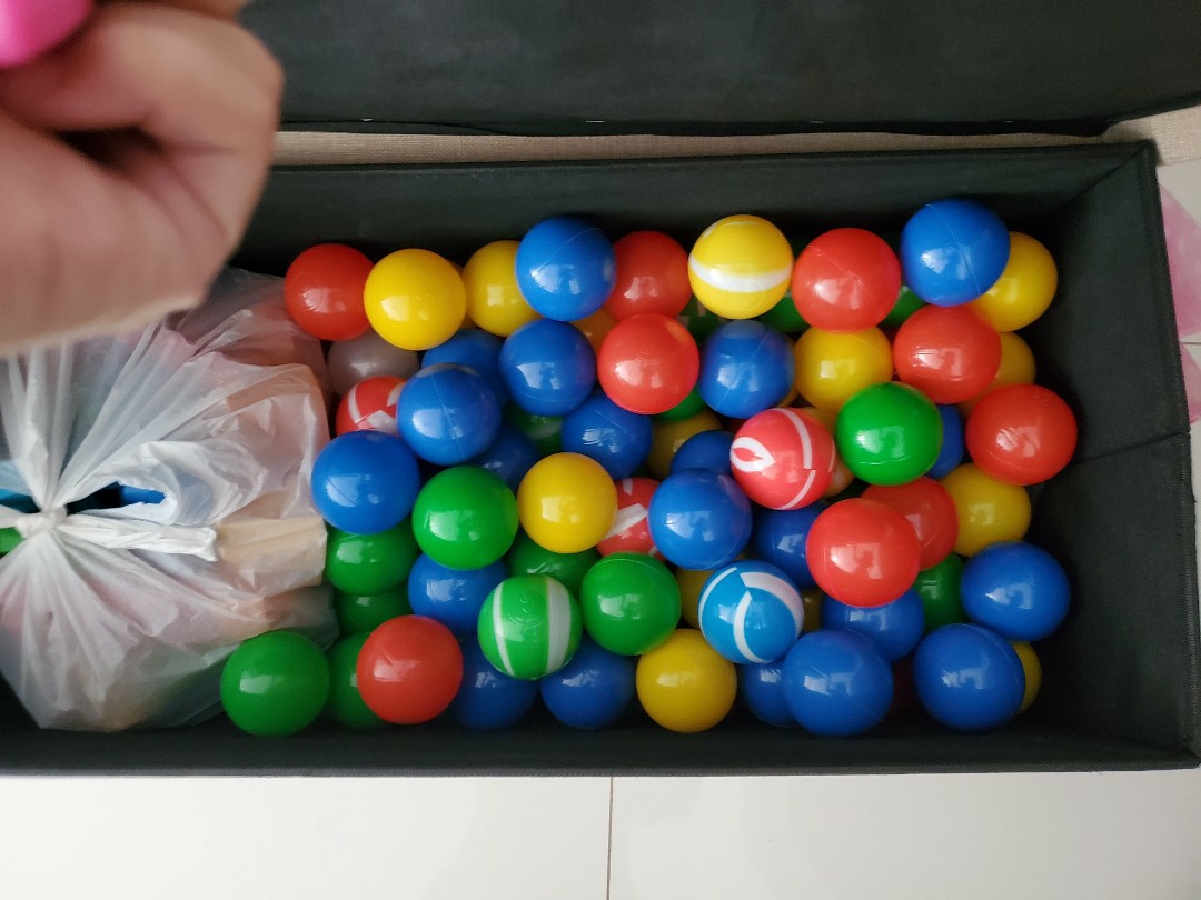 Kids balls, Hobbies & Toys, Toys & Games on Carousell