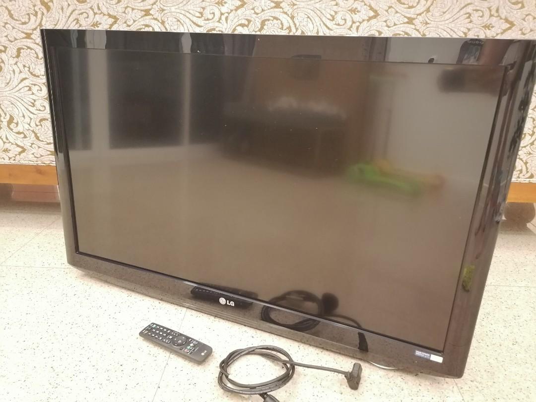 LG42 inch TV not smart, TV & Home Appliances, TV & Entertainment, TV on ...
