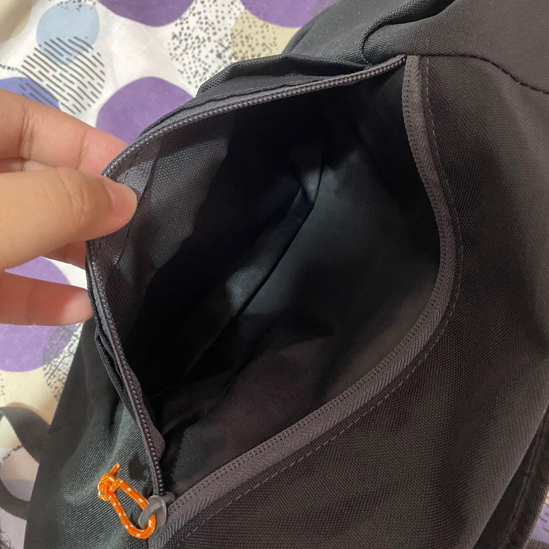 Quechua Backpack (Black), Men's Fashion, Bags, Backpacks on Carousell