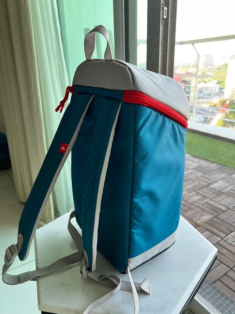 Quechua chiller backpack, Men's Fashion, Bags, Backpacks on Carousell