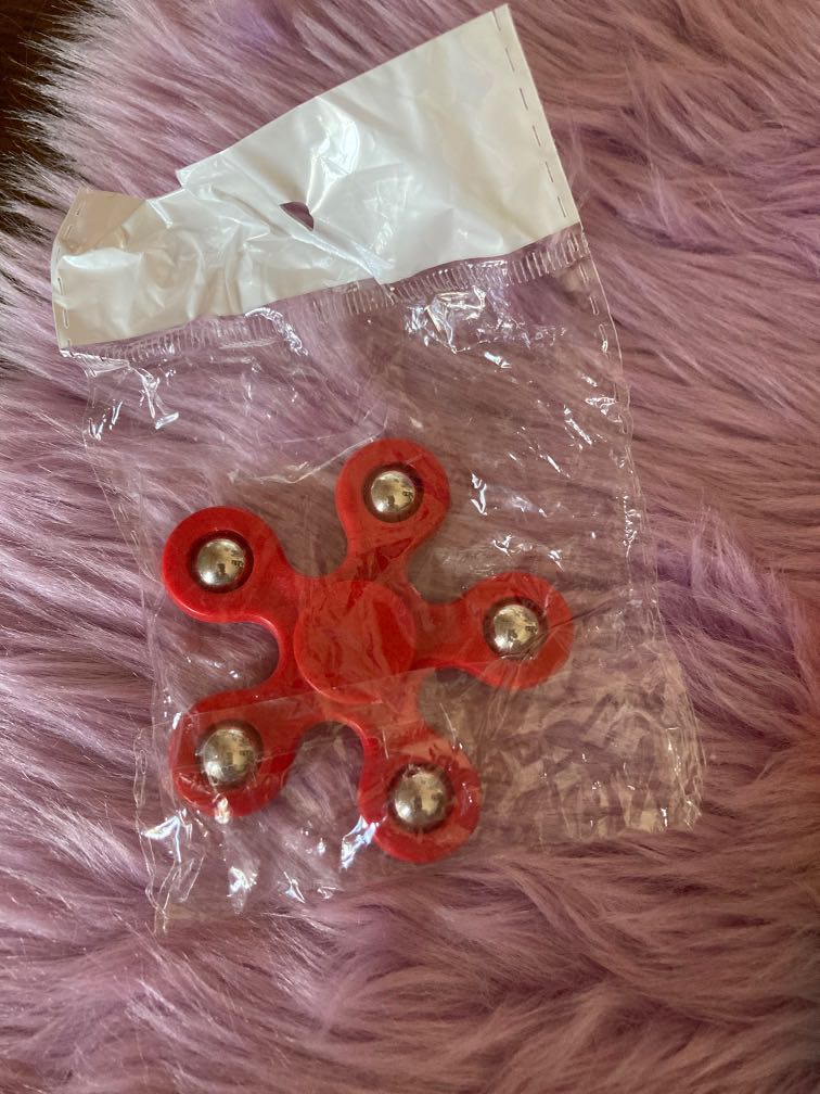Red fidget spinner fidget toy, Hobbies & Toys, Toys & Games on Carousell