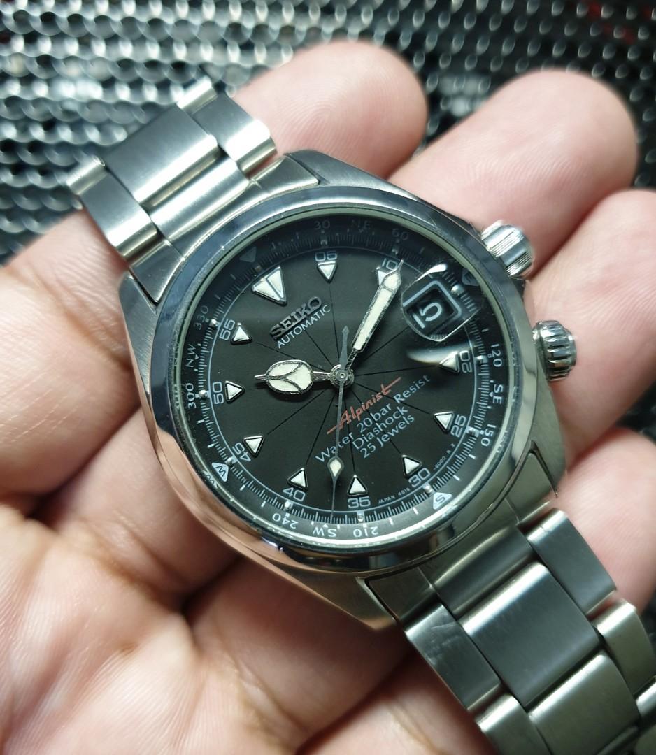 Seiko Red Alpinist, Men's Fashion, Watches & Accessories, Watches on ...