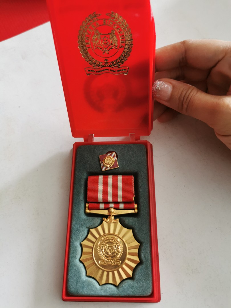 Singapore Armed Forces SAF National Service Medal, Hobbies & Toys ...