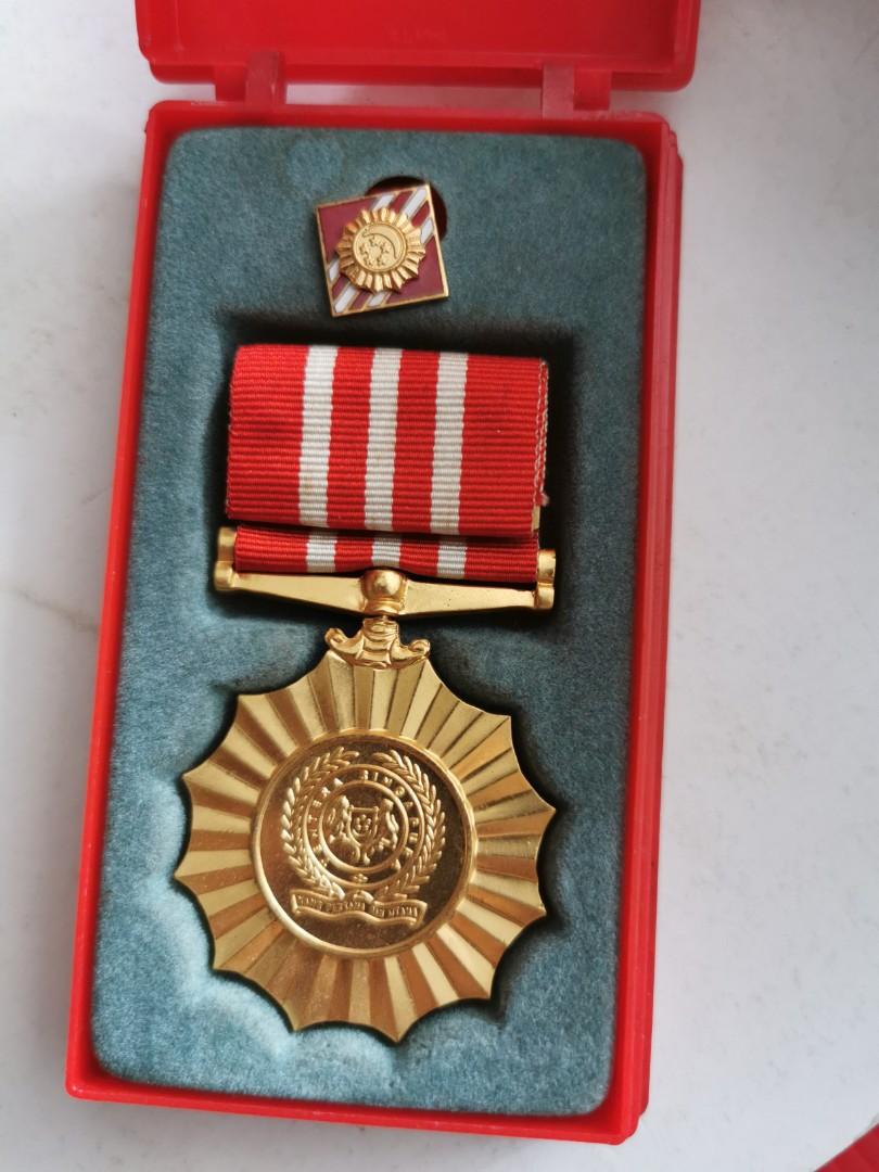 Singapore Armed Forces SAF National Service Medal, Hobbies & Toys ...