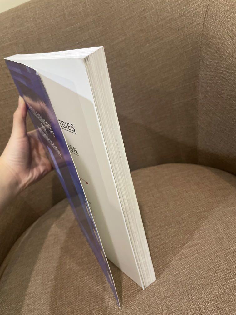 Spatial Strategies for Interior Design Ian Higgins, Buku & Alat Tulis ...