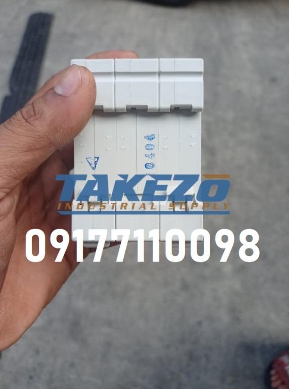 Wixim Mini Circuit Breaker, Commercial & Industrial, Construction Tools ...