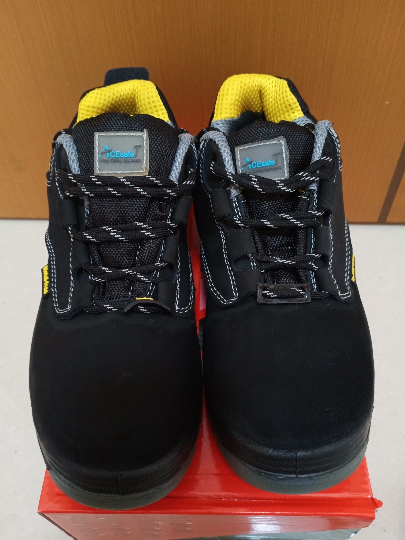 ACEsafe safety shoe, Men's Fashion, Footwear, Boots on Carousell