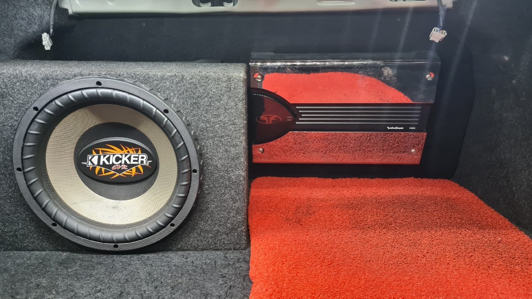 Kicker Sub woofer and amps, Car Accessories, Accessories on Carousell