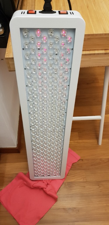 Platinum Therapy Lights BIO 600 (bought from US) - 2 sets, Health ...