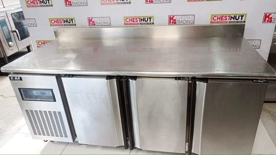 Ruey shing 3 door counter chiller, TV & Home Appliances, Kitchen ...