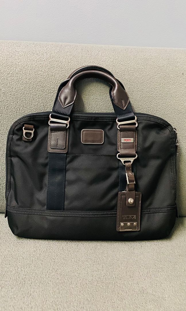 Tumi Laptop Bag, Luxury, Bags & Wallets on Carousell