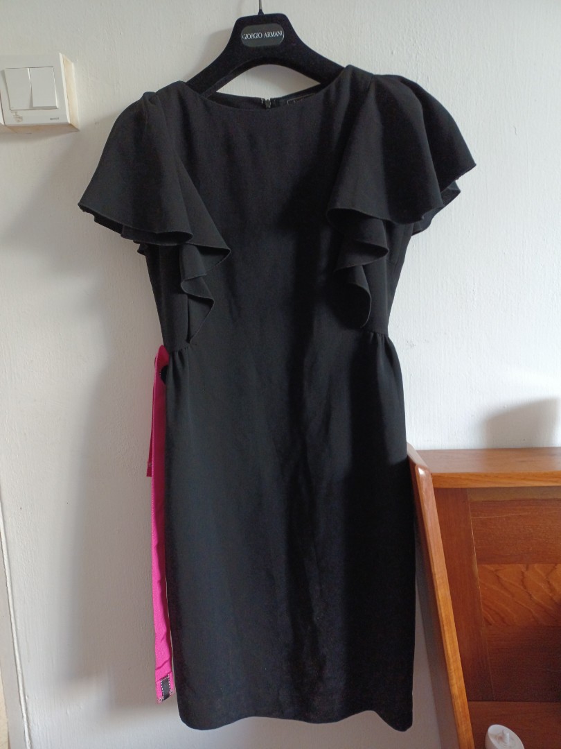 Vertigo dress w flutter sleeves and pink belt, Women's Fashion, Dresses ...