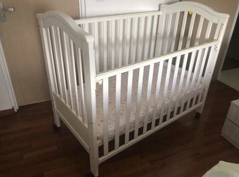 Free cot, Babies & Kids, Baby Nursery & Kids Furniture, Cots & Cribs on ...