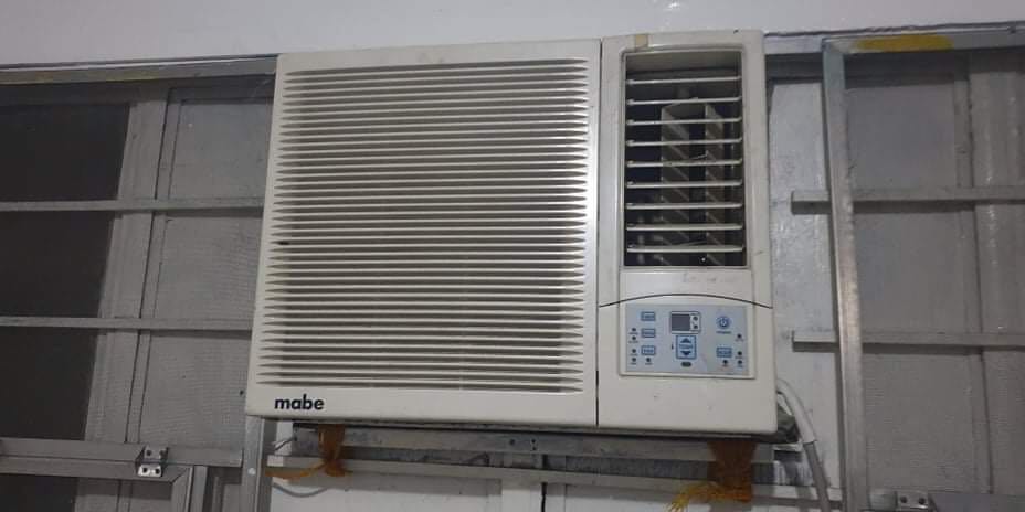 MABE Window Type Aircon, TV & Home Appliances, Air Conditioning and ...