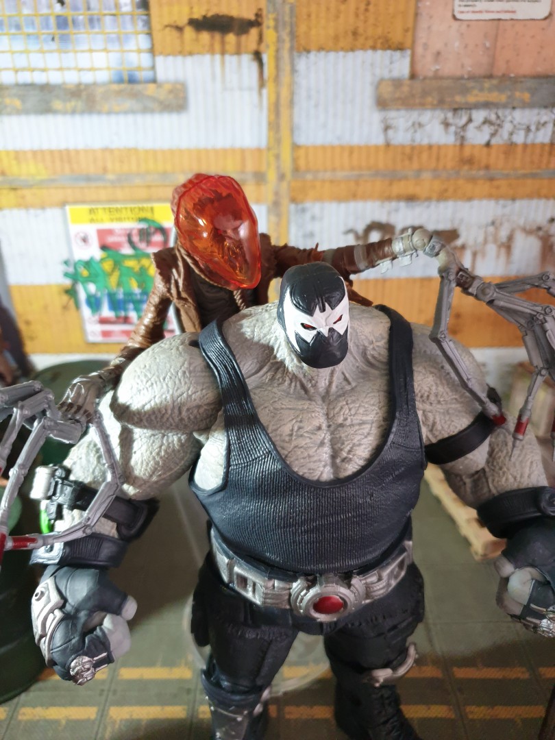 McFarlane Toys CTB Bane + Scarecrow, Hobbies & Toys, Toys & Games on ...