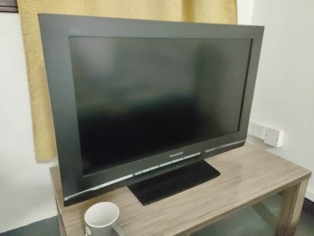 Panasonic 32 Inch LCD TV, TV & Home Appliances, TV & Entertainment, TV ...