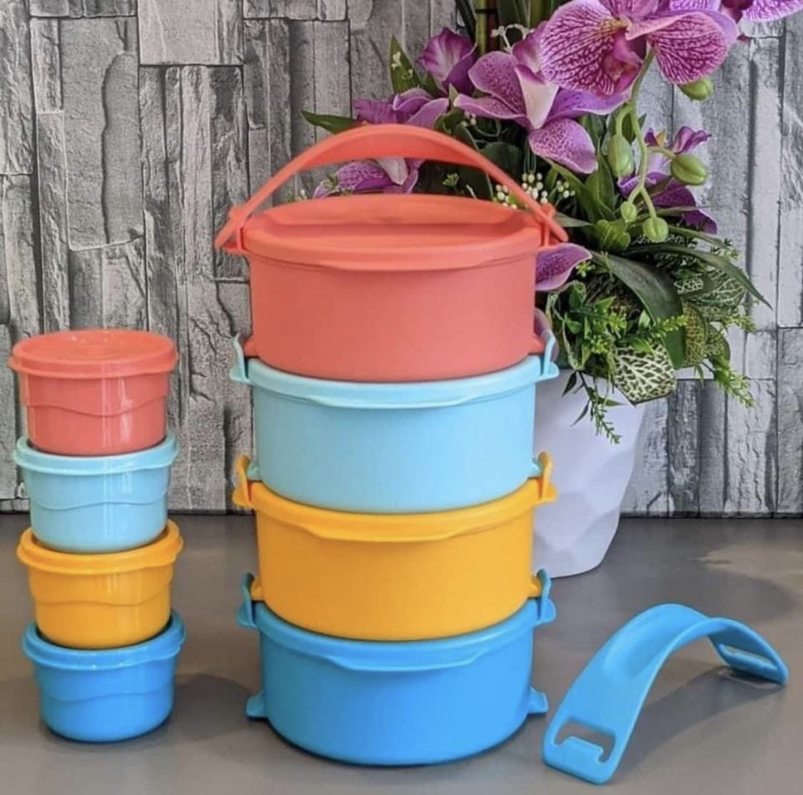 Tupperware Tup Tiffin Set, Furniture & Home Living, Kitchenware ...