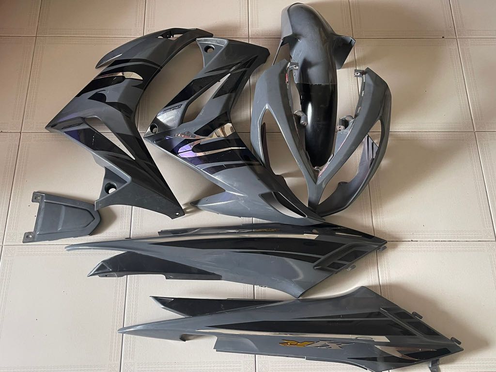 X1r coverset, Motorcycles, Motorcycle Accessories on Carousell