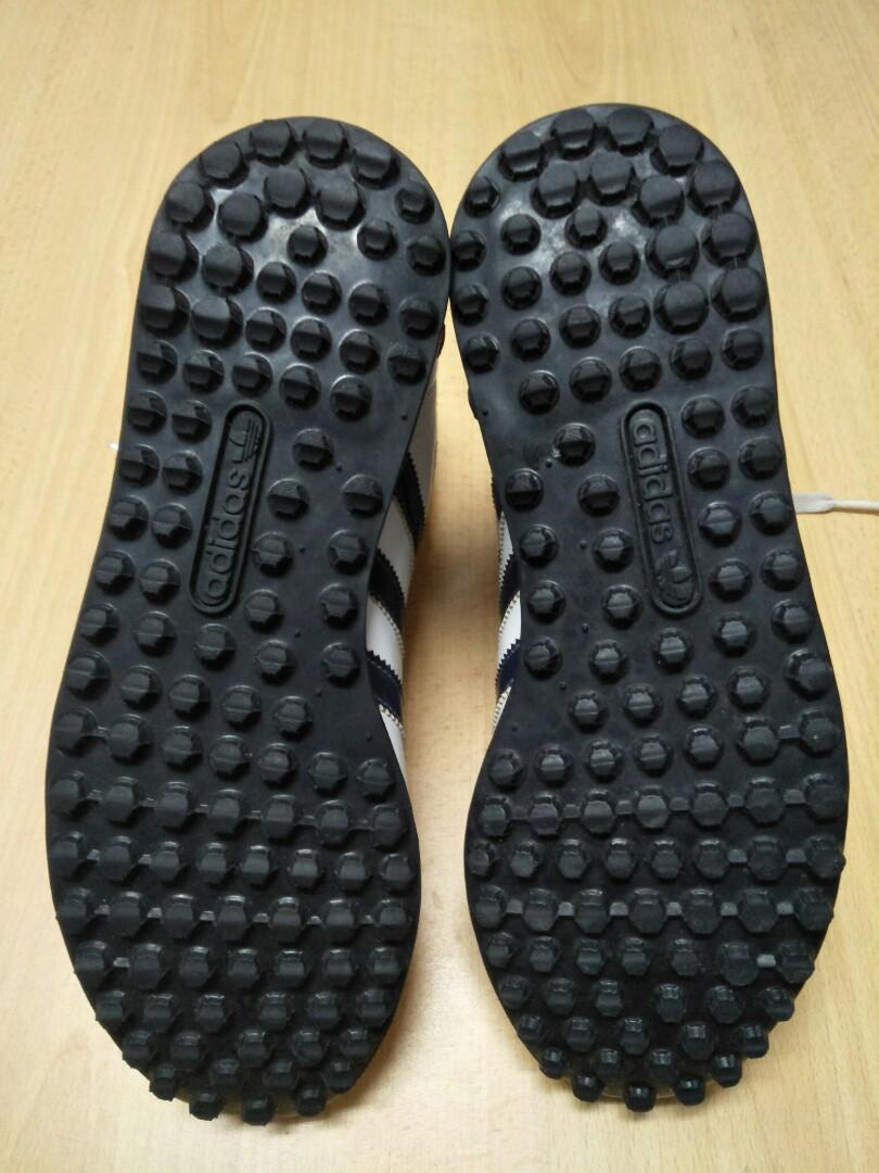 Adidas Jogging High ii, Men's Fashion, Activewear on Carousell