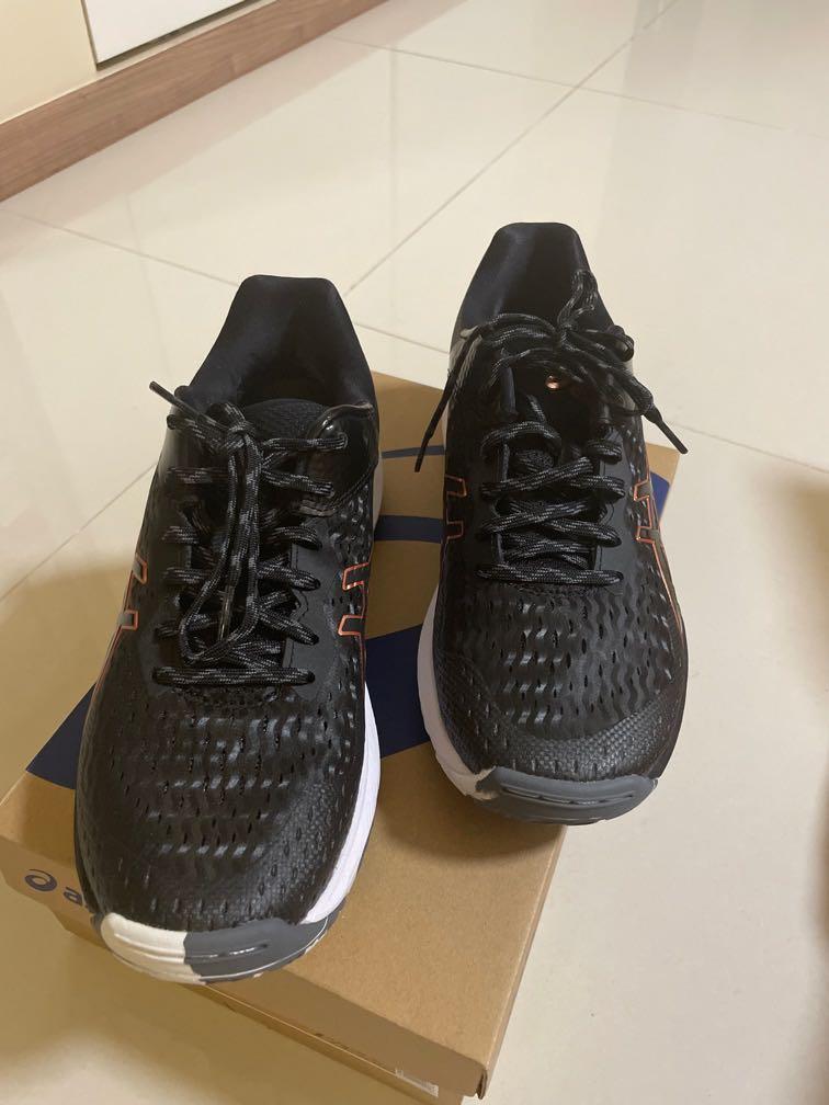 ASICS Netball Shoes (Netburner Professional FF2), Women's Fashion ...