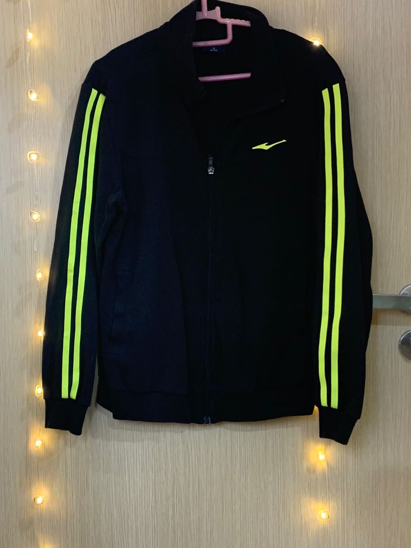 Erke Sportswear Jacket, Men's Fashion, Coats, Jackets and Outerwear on ...