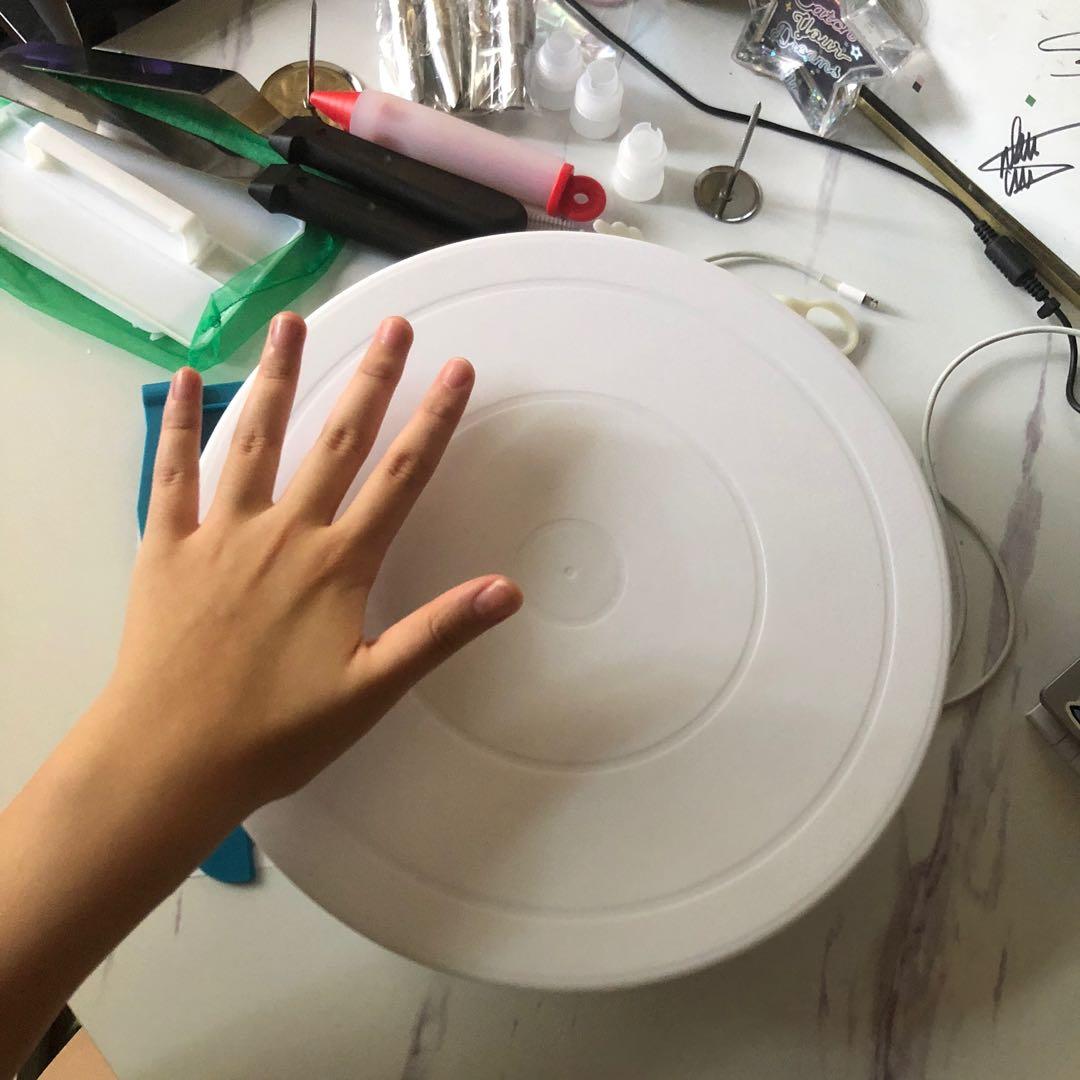 FREE REG MAIL Complete cake turntable set, Food & Drinks, Homemade ...