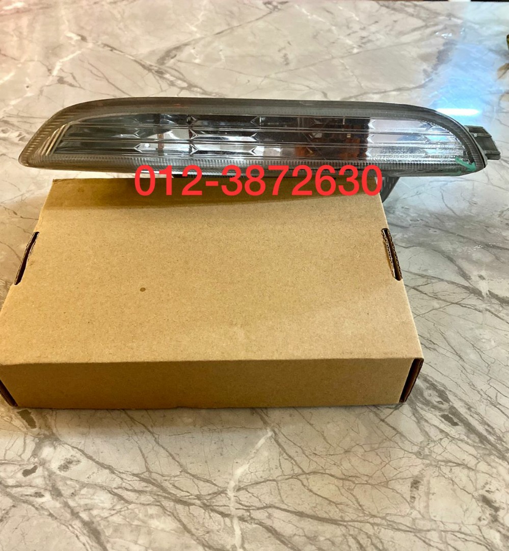 Honda insight lampu signal, Auto Accessories on Carousell