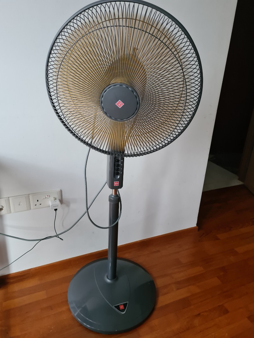 KDK fan P40US model, Furniture & Home Living, Lighting & Fans, Fans on ...