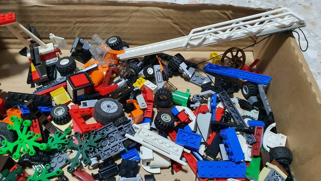 Lego loose bricks Shell, Hobbies & Toys, Toys & Games on Carousell