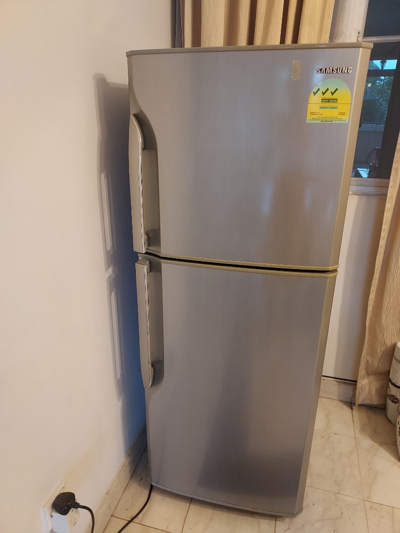 LG fridge 197L, TV & Home Appliances, Kitchen Appliances, Refrigerators ...