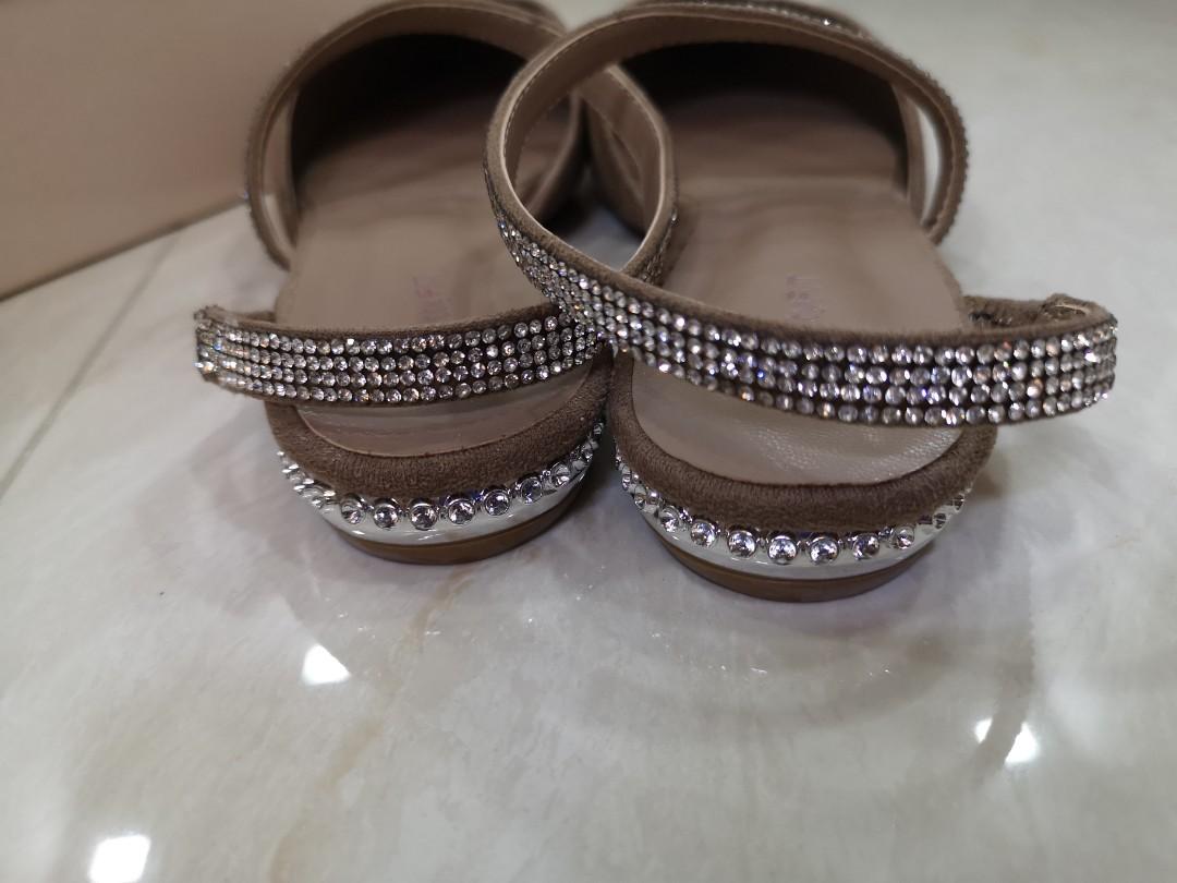 Pretty Fit Shoes, Women's Fashion, Footwear, Flats on Carousell