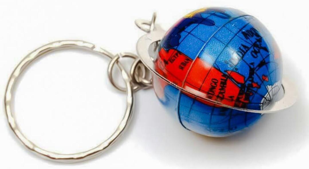 World Globe Keychain (2), Hobbies & Toys, Memorabilia & Collectibles ...
