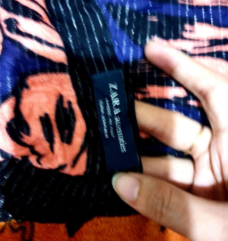 Zara Brand Shawl/Balabal, Women's Fashion, Watches & Accessories ...