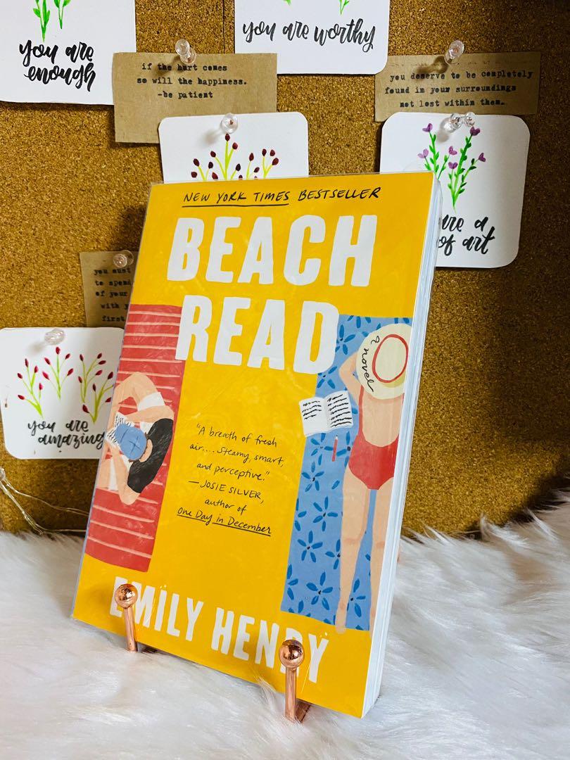 Beach Read - Emily Henry, Hobbies & Toys, Books & Magazines, Fiction ...