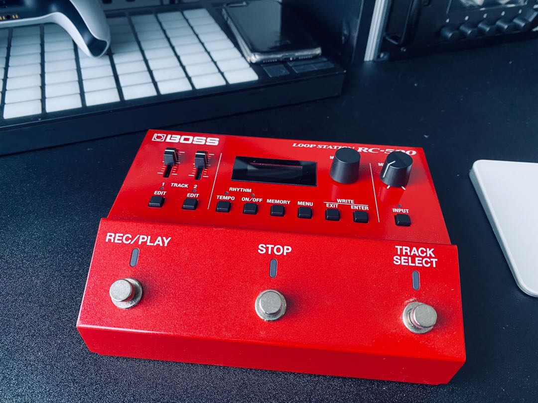 Boss RC 500 looper, Hobbies & Toys, Music & Media, Musical Instruments ...