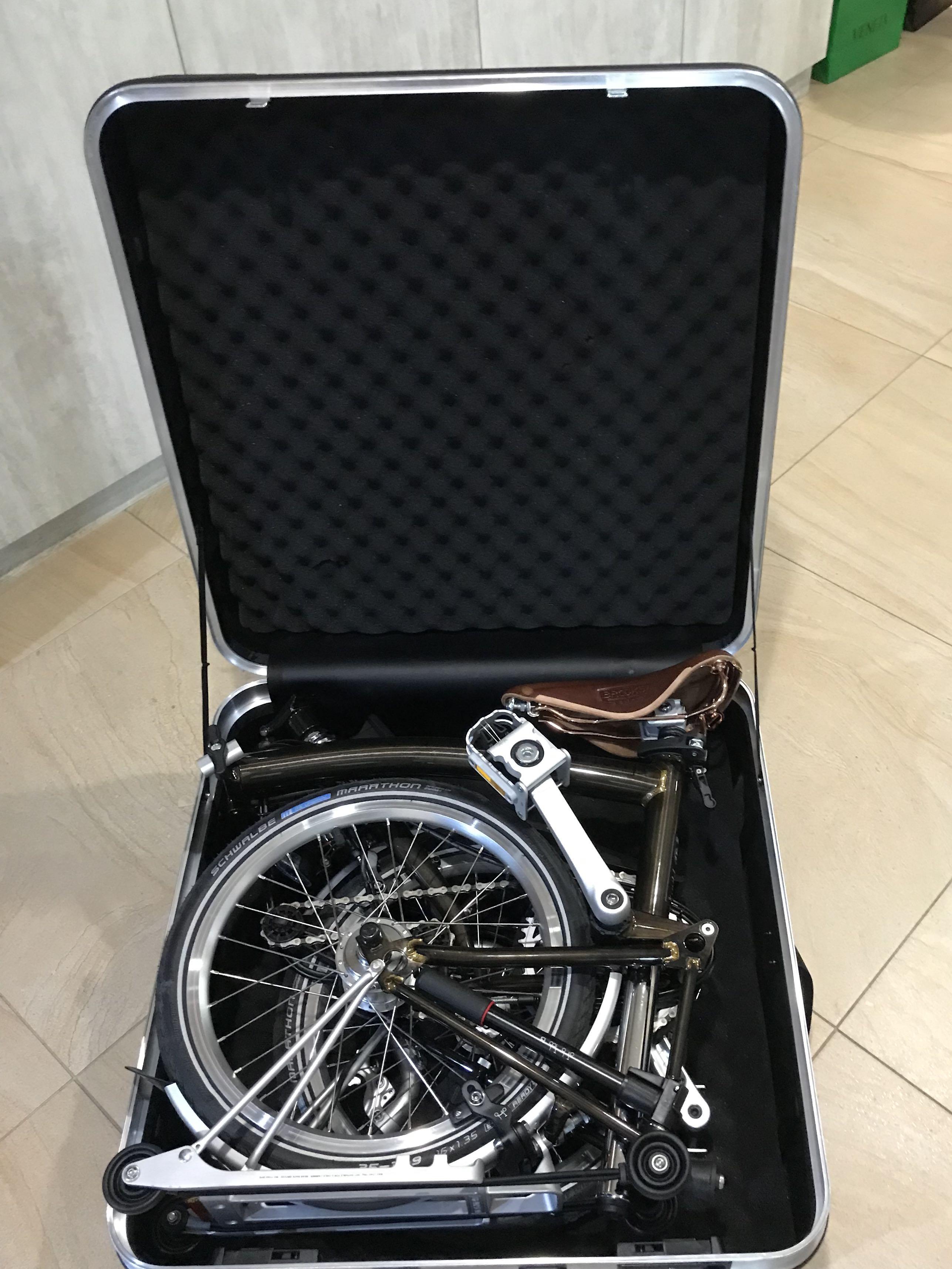 Brompton C Line Explorer (luggage + m6l Black Lacquer Full Set), Sports ...