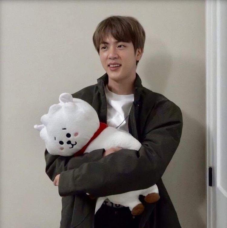 BT21 RJ BTS JIN JUMBO STANDING DOLL (ORIGINAL) WITH BOX, Hobbies & Toys ...