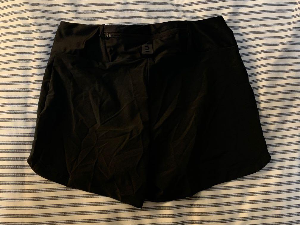 Decathlon Running Shorts, Women's Fashion, Activewear on Carousell