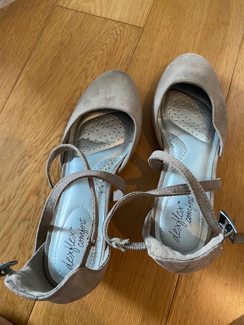 Dexflex by Payless Shoes, Women's Fashion, Footwear, Wedges on Carousell
