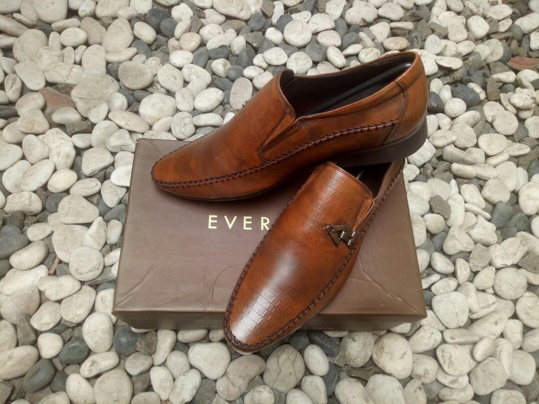 Everbest Shoes Coklat, Fesyen Pria, Sepatu , Sepatu Formal di Carousell