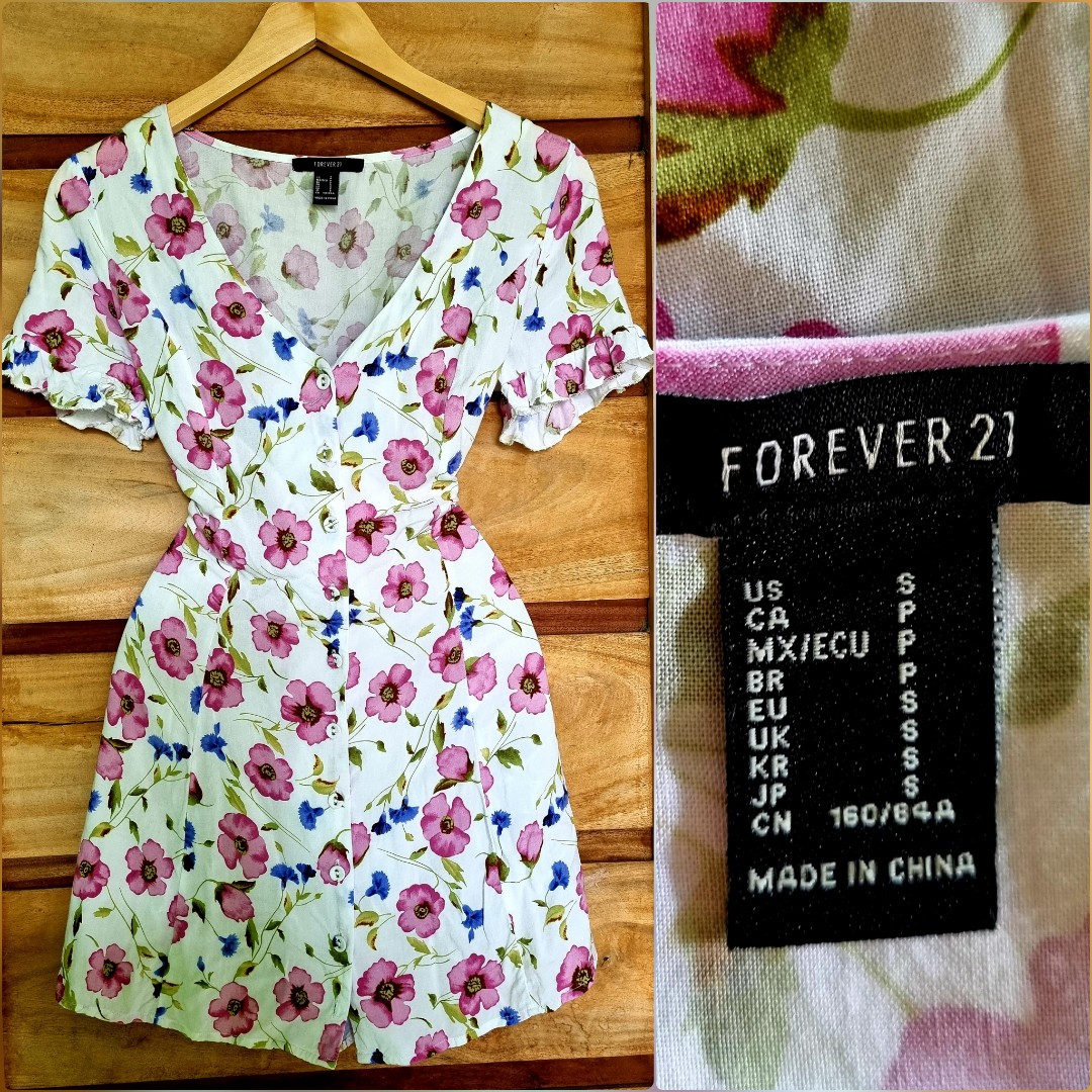 F21 floral buttondown dress (missing one button on the lower part ...