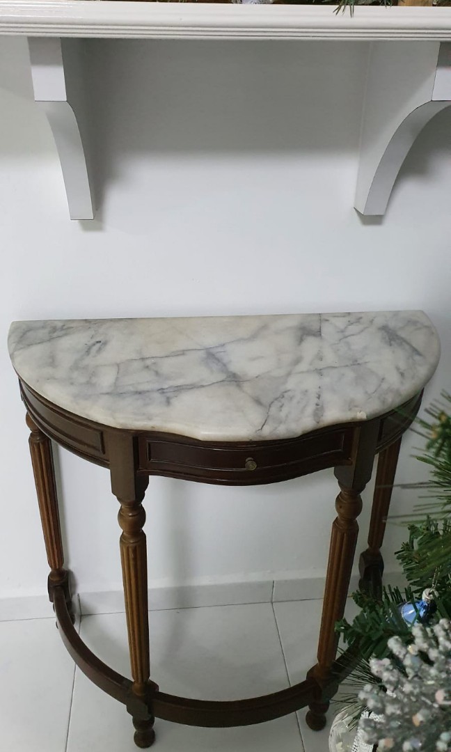 Mable Table, Furniture & Home Living, Furniture, Tables & Sets on Carousell