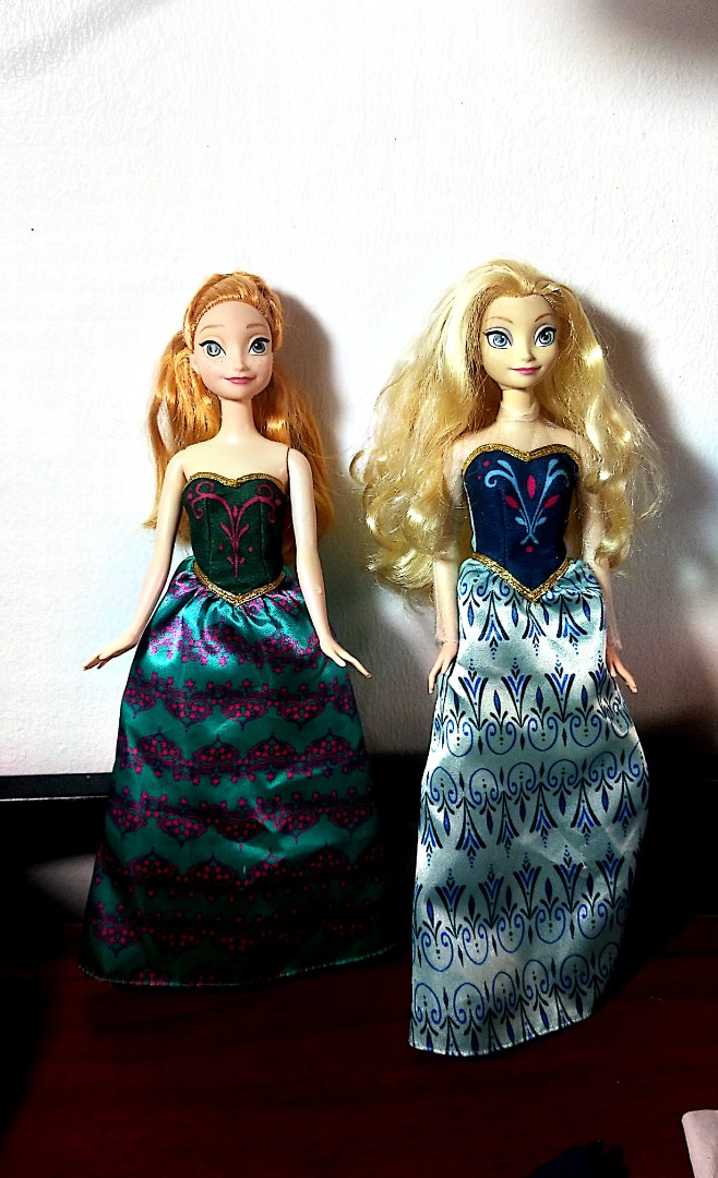 Original Barbie - Frozen, Hobbies & Toys, Toys & Games on Carousell