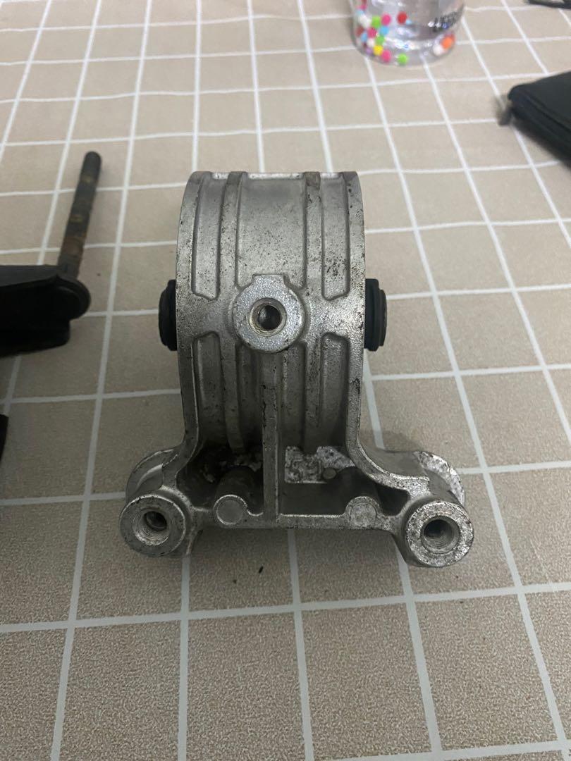 Perodua Viva Engine Mounting, Auto Accessories on Carousell