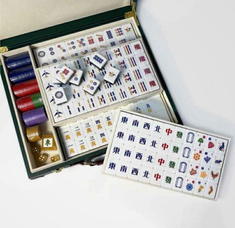 Singapore Airlines (SQ) Mahjong Set 2021, Hobbies & Toys, Toys & Games ...