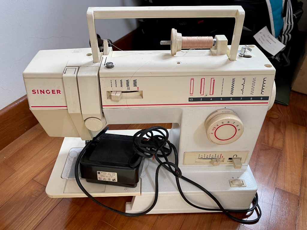 Singer Sewing Machine (Model No: 9015) (CNY spring cleaning), TV & Home ...