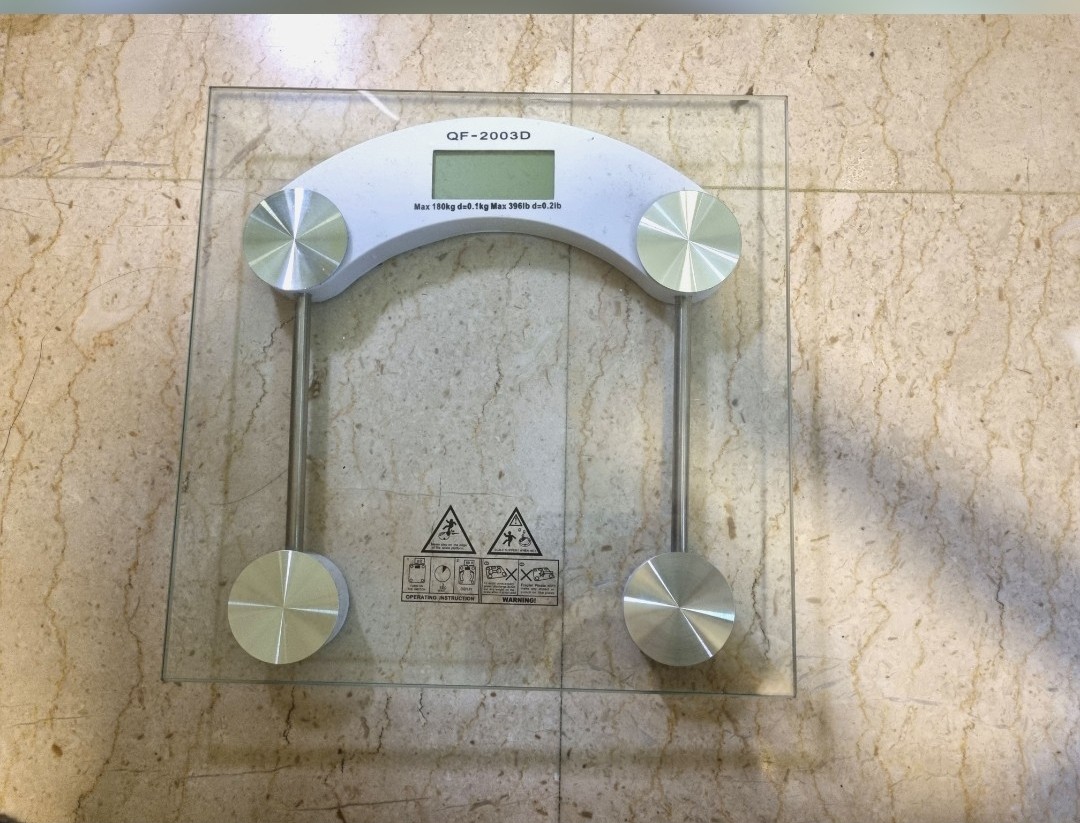 Weighing Scale (Glass), Health & Nutrition, Health Monitors & Weighing ...