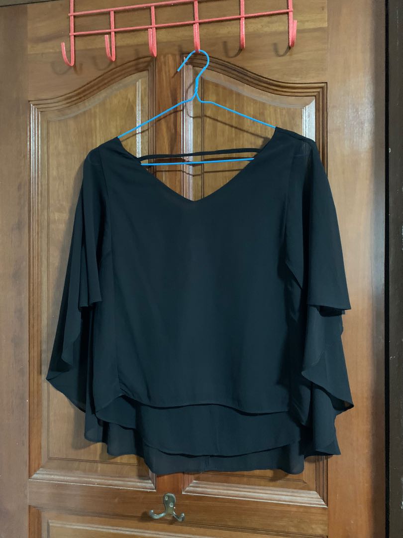 Bat winged Top, Women's Fashion, Tops, Blouses on Carousell