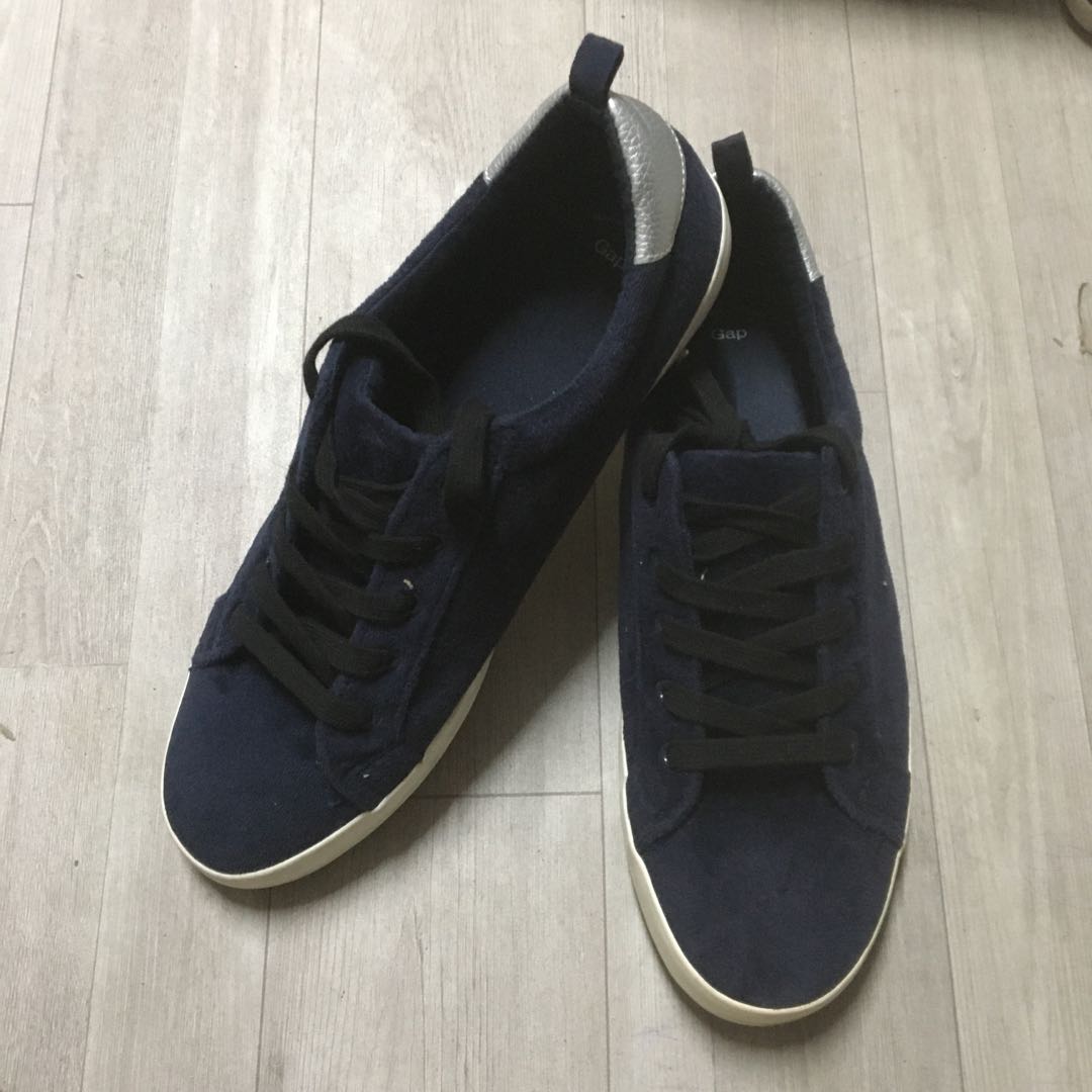 US BOUGHT ORIGINAL GAP SHOES 10, Men's Fashion, Footwear, Sneakers on ...